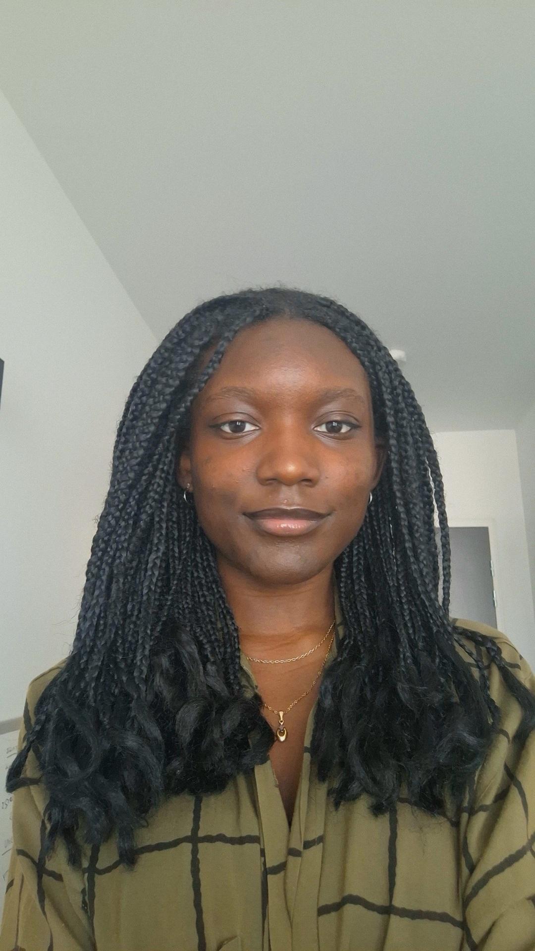 Inès Mbemba Kabuiku